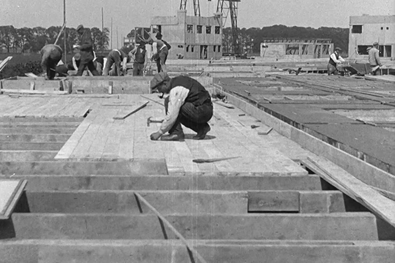 Warm up in MVRDV + Building amidst Solitude — Festival Film a architektura